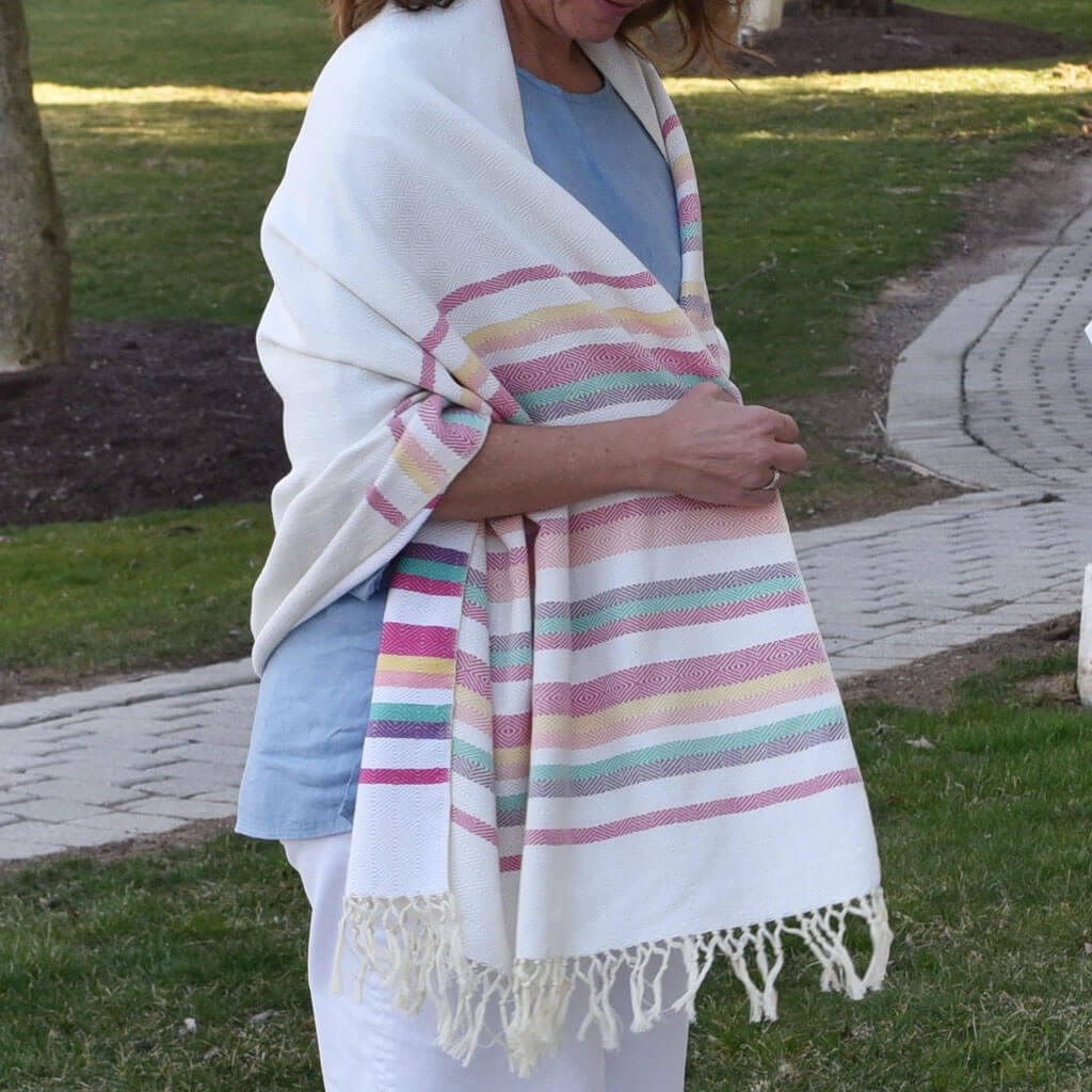 Cream Unicorn Shawl Handwoven Diamond Weave Fair Trade Mayamam Weavers